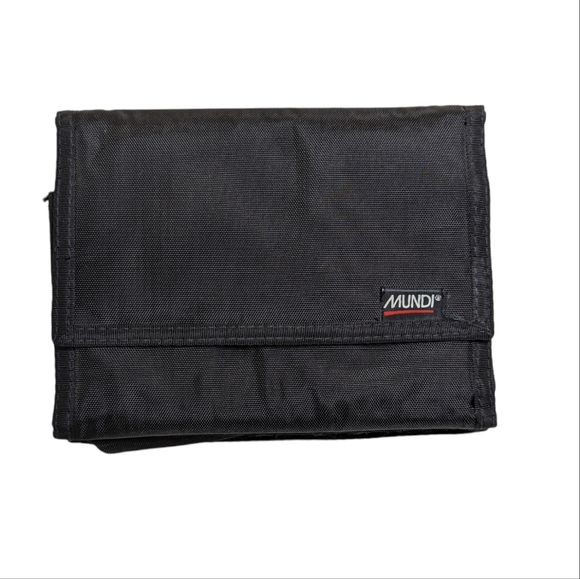 mundi | Bags | Mundi Black Nylon Small Crossbody Wallet Bag | Poshmark